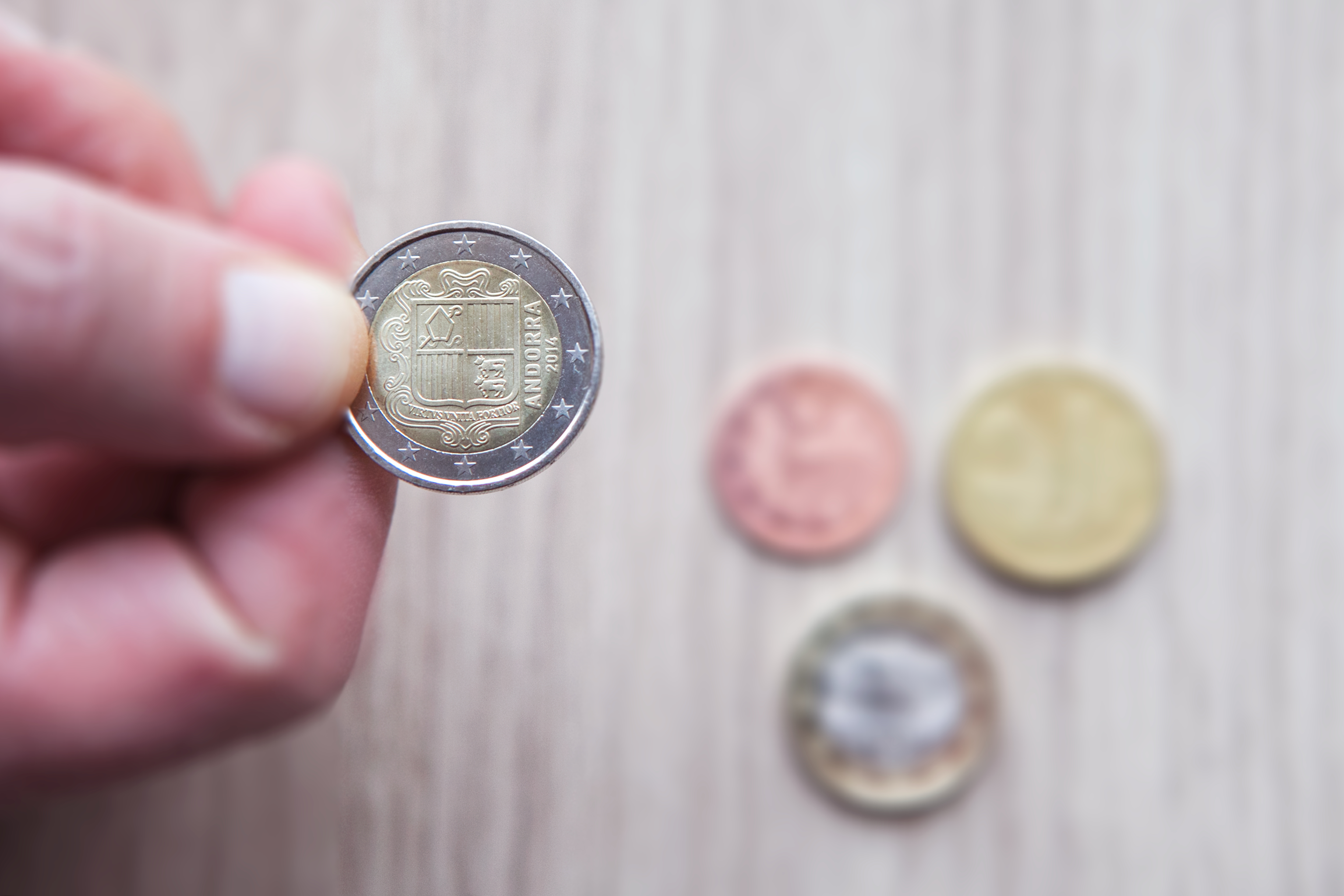 Banks and currency exchange